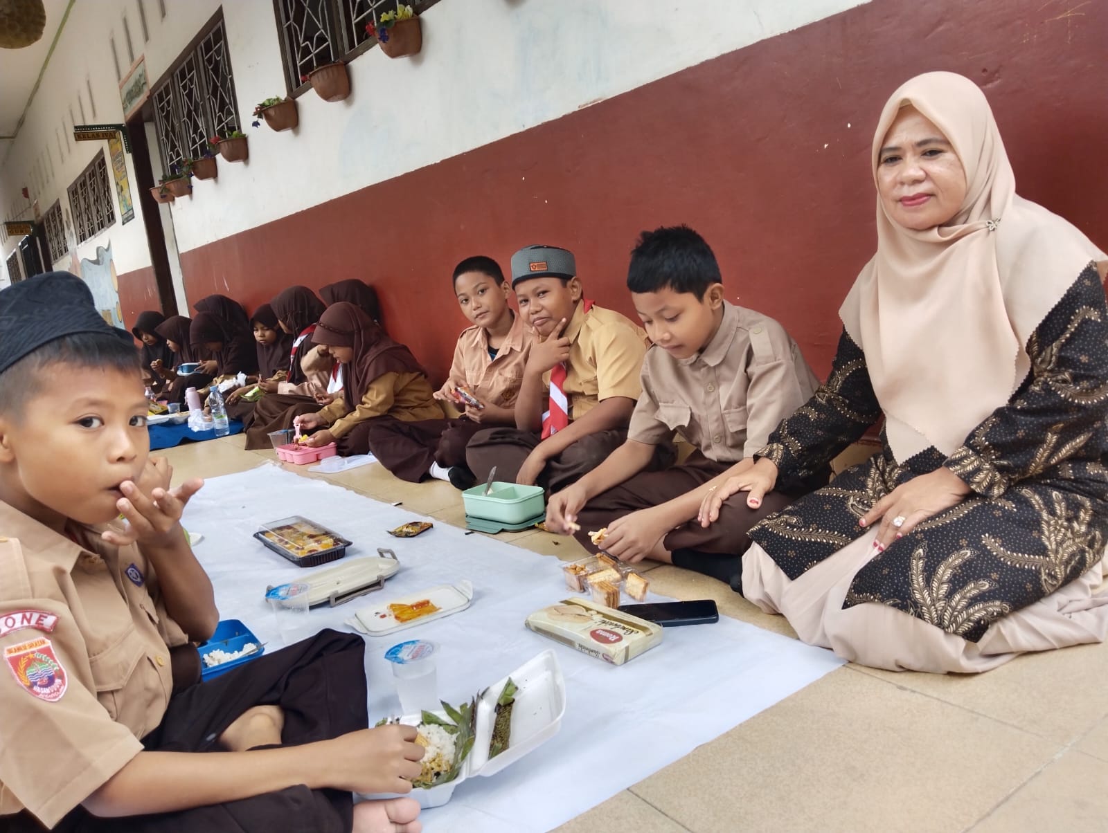 Program Pembiasaan di Sekolah Dasar Sangat Penting Untuk Membentuk ...